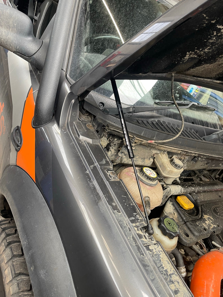 Freelander 1 Bonnet Gas Strut Kit | MuddyMods